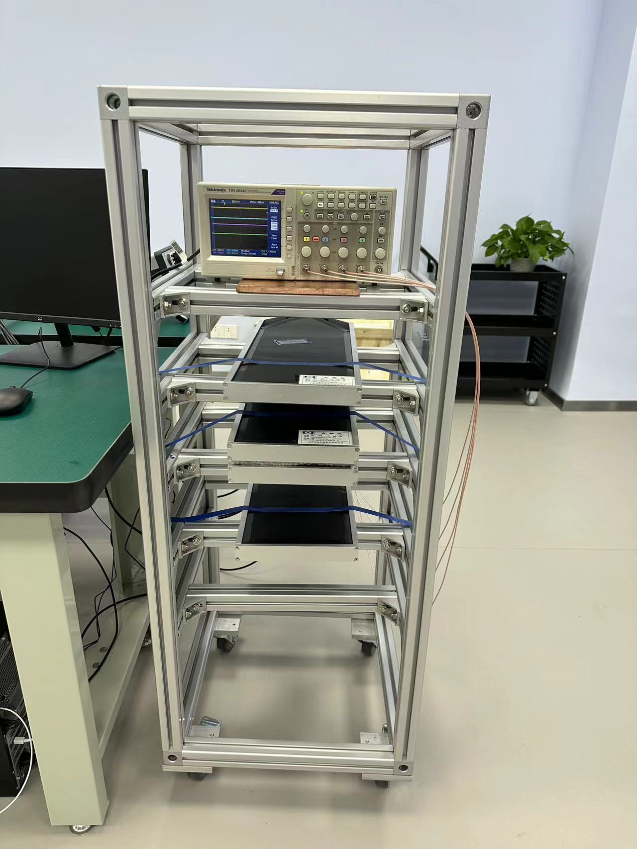 A PMT-based setup for measuring muon’s polarization – Kim Siang Khaw